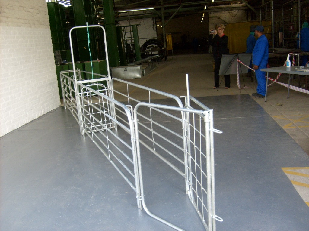 Basic Sheep Handling Equipment: Everything You Need To Know | Vanschoorgate